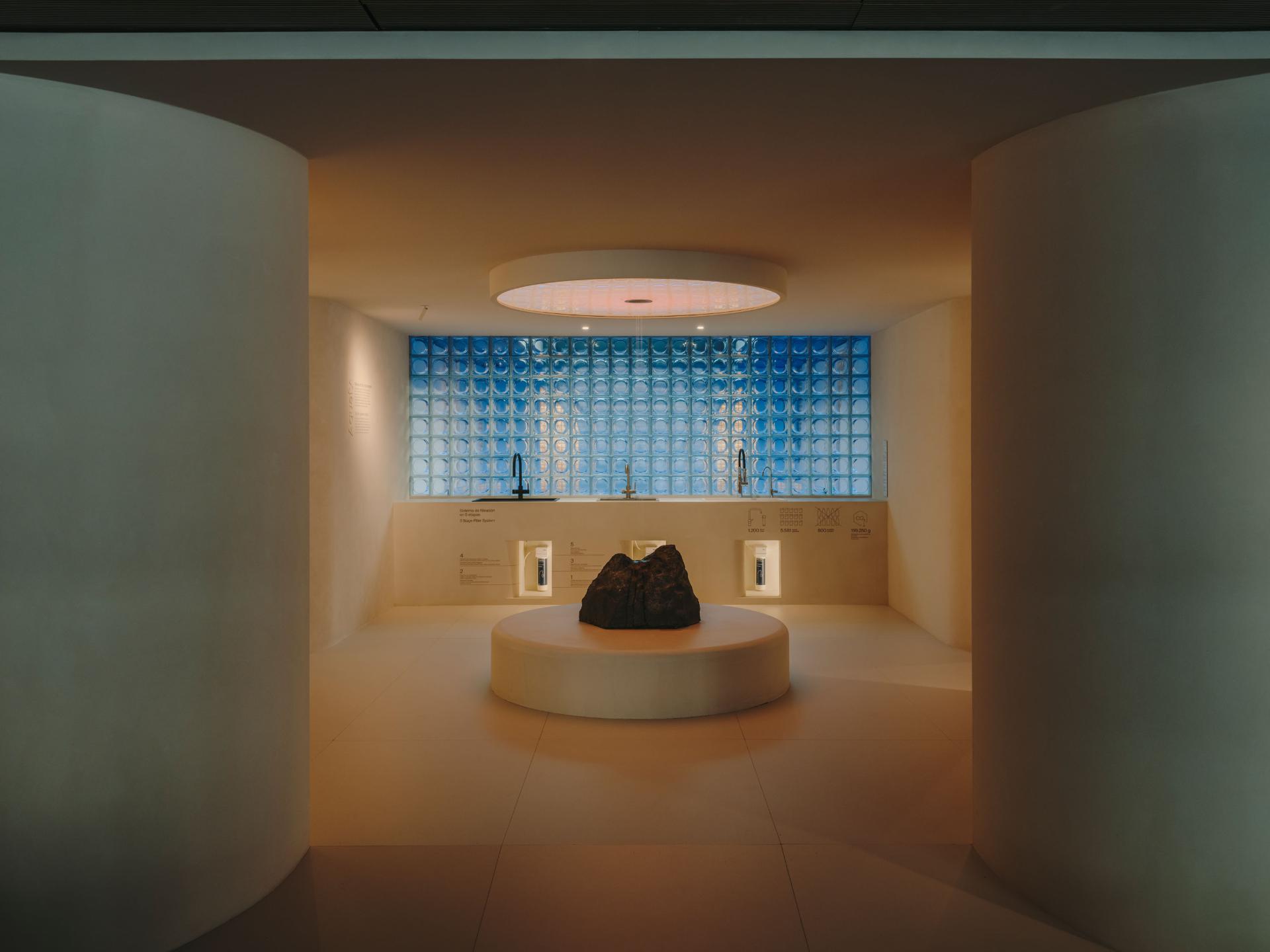 Galleria Bari Orari Exhibition Novelties 2025 Roca Barcelona Gallery